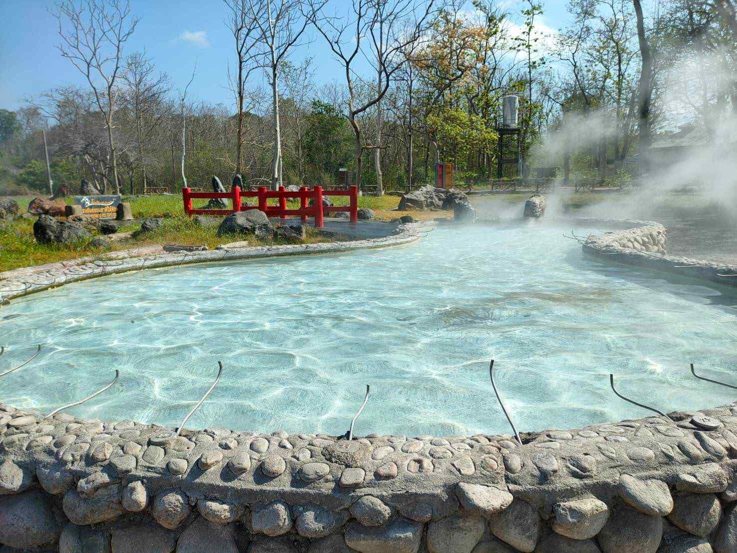review SAN KAMPHAENG HOT SPRINGS CHIANG MAI